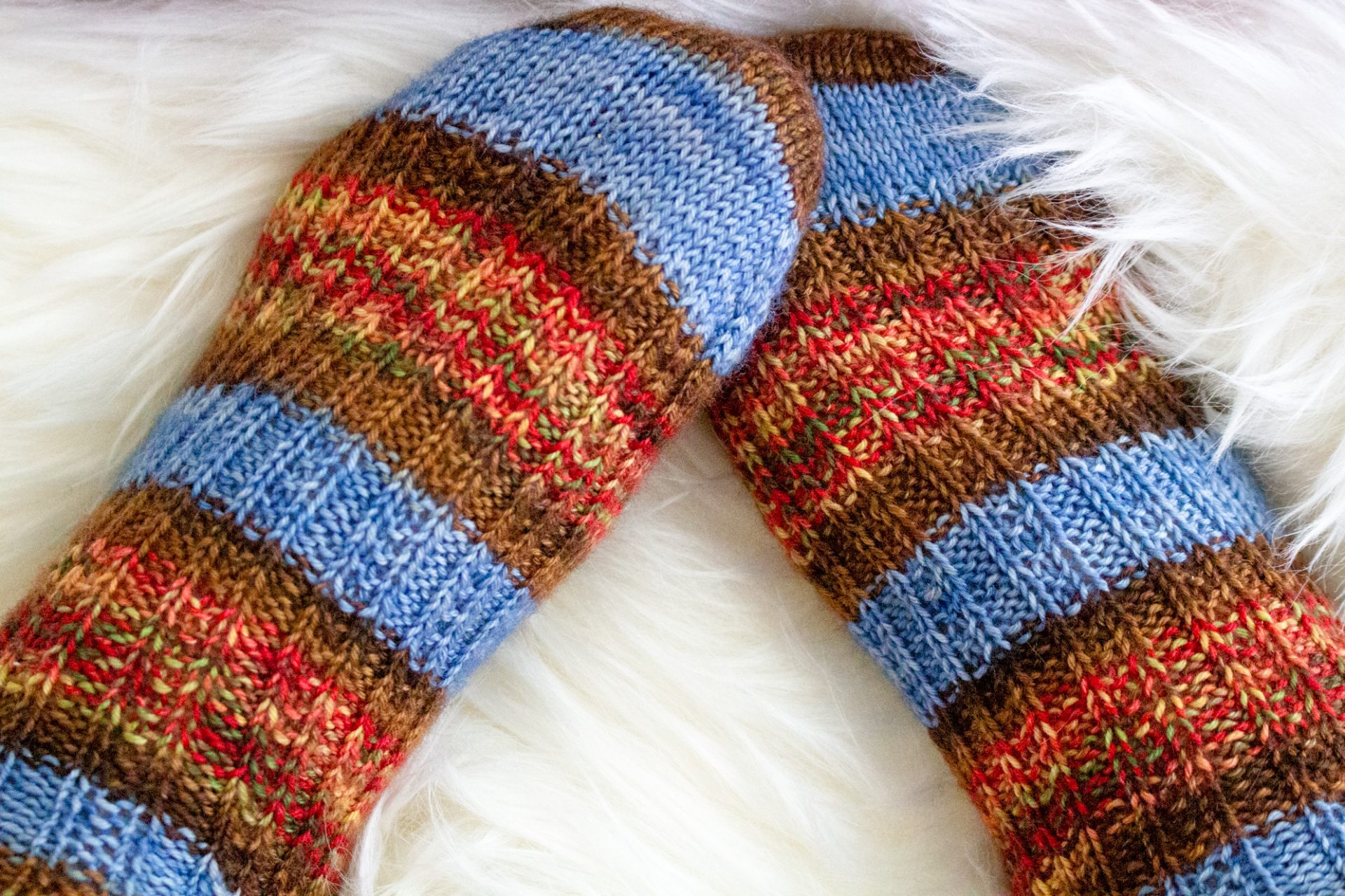 Pass the Maple Syrup | Socks | Knitting Pattern | rhyFlower Knits
