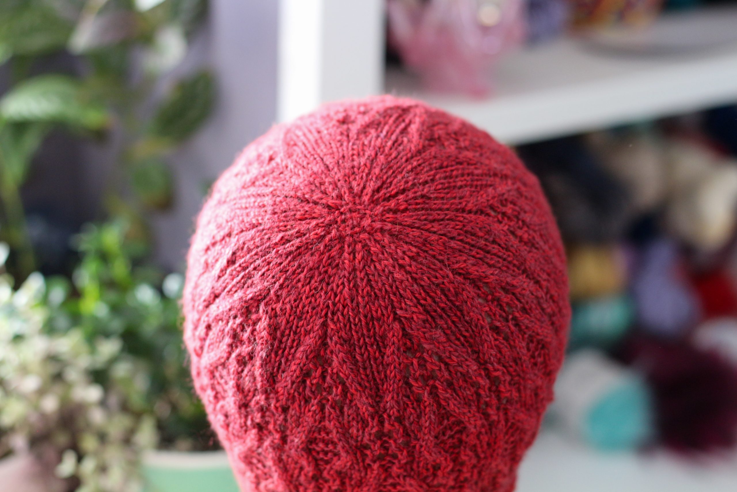 Argos (light) | An engaging hat knitting pattern